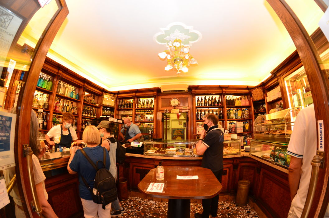 L'arte degli scaletteri resiste. Rizzardini: la più antica pasticceria ...