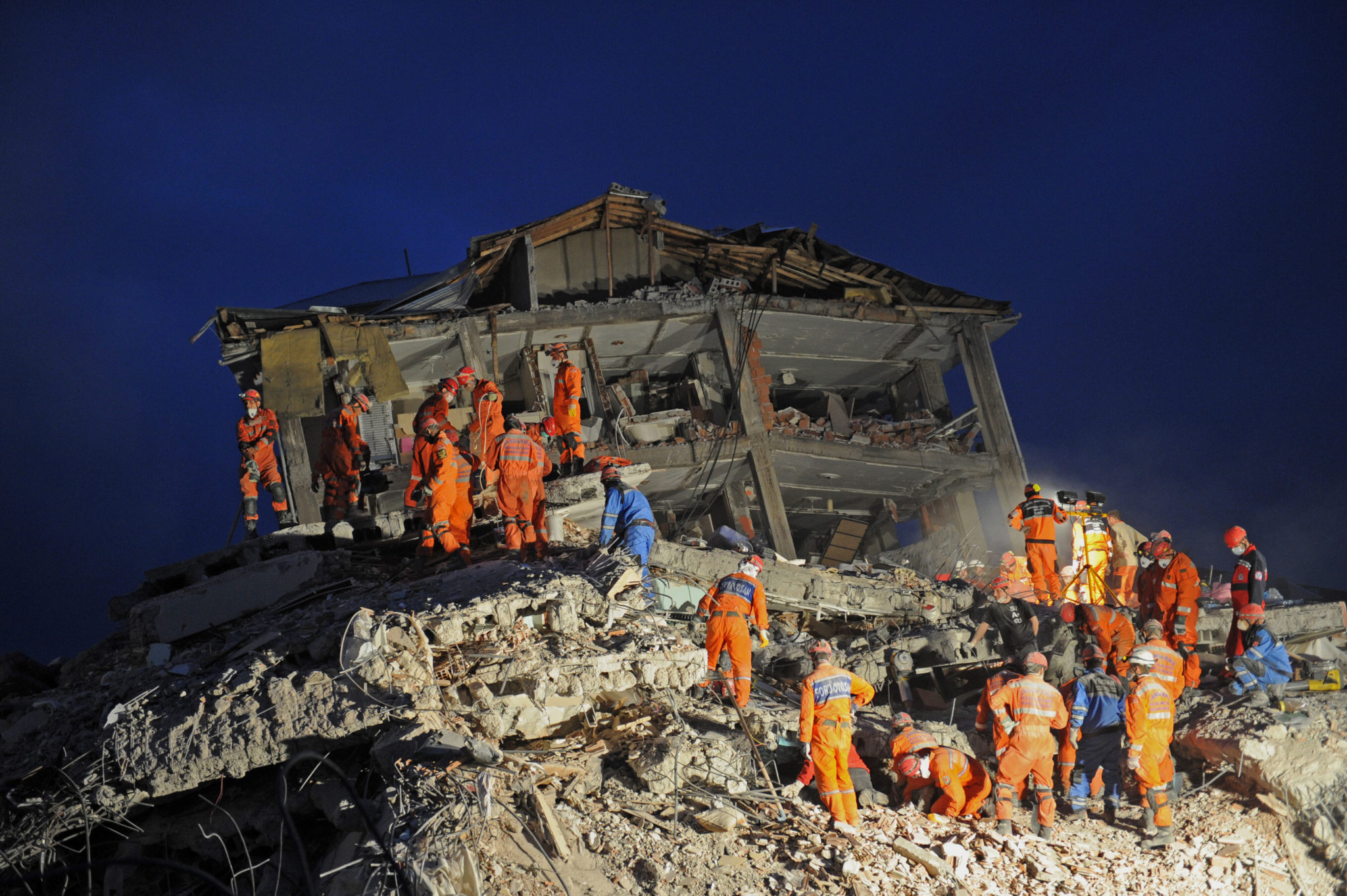 I terremoti si possono prevedere. Con il Gps - Metropolitano.it I terremoti si possono prevedere. Con il Gps - Metropolitano.it