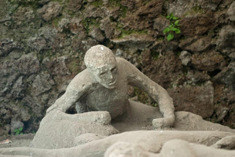 I calchi di Pompei riscrivono la storia dell’eruzione del Vesuvio del ...